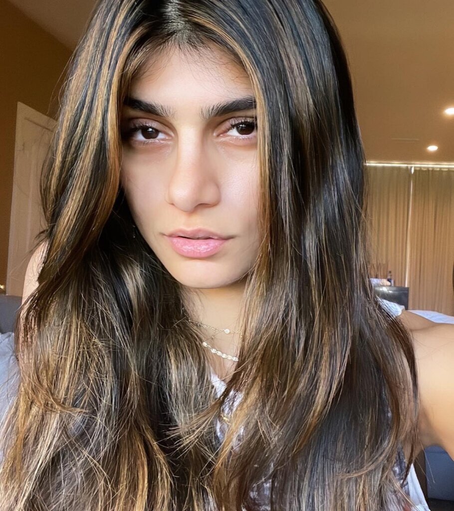 Mia Khalifa होंगी Bigg Boss की पहली वाइल्ड कार्ड कंटेस्टेंट, जानिए-Porn ...
